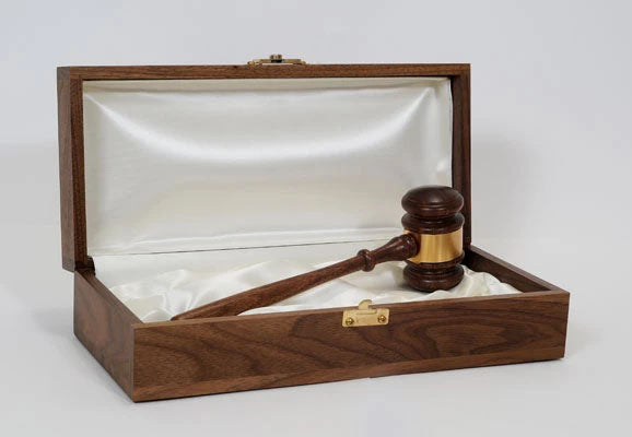 Leader Presentation Set - 11" Judges American Walnut Gavel – GavelsFast